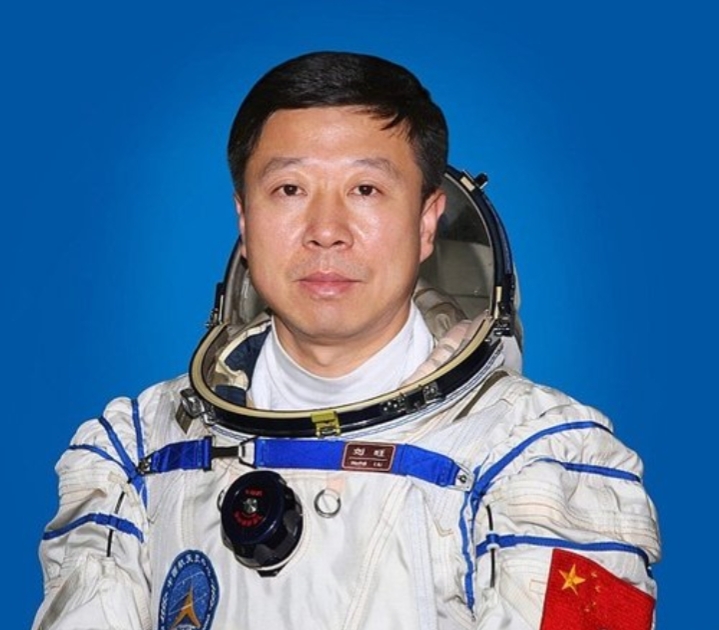 16 astronauts' ranks, positions, and profile photos - iNEWS