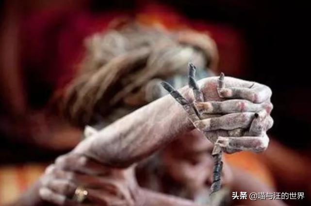 There is an ascetic monk in India who raised his arm high for 46 years ...