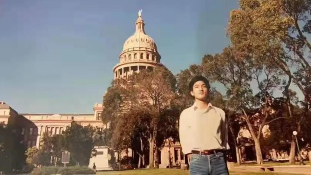 Tragic hero-commemorating brother Shi Wanxiong - iNEWS