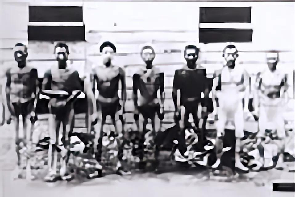 The Japanese devil experiment, destroying the limbs of the girl, the process is ruthless ...