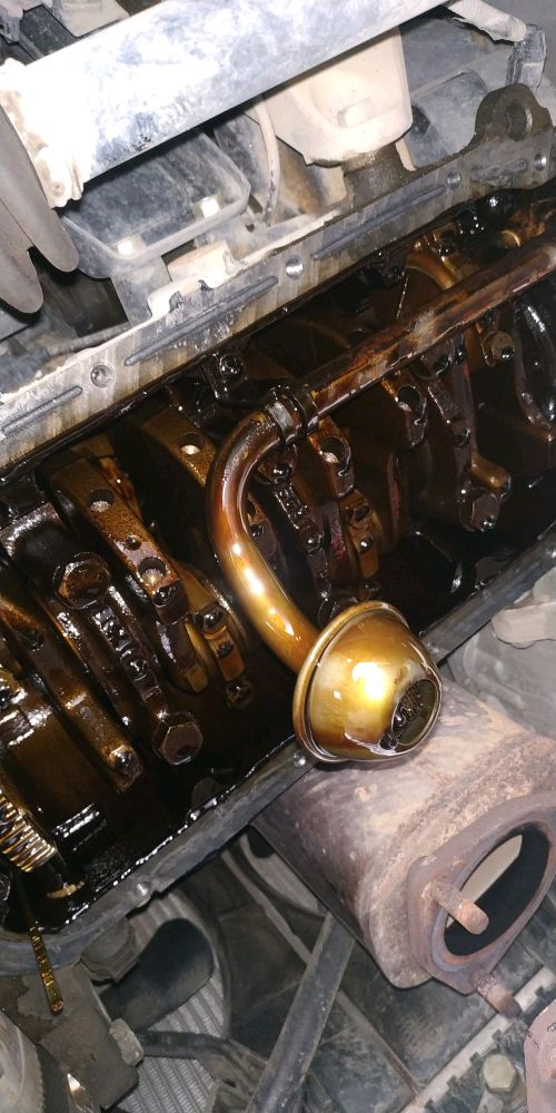 How to solve the problem of too much sludge inside the engine? - iNEWS
