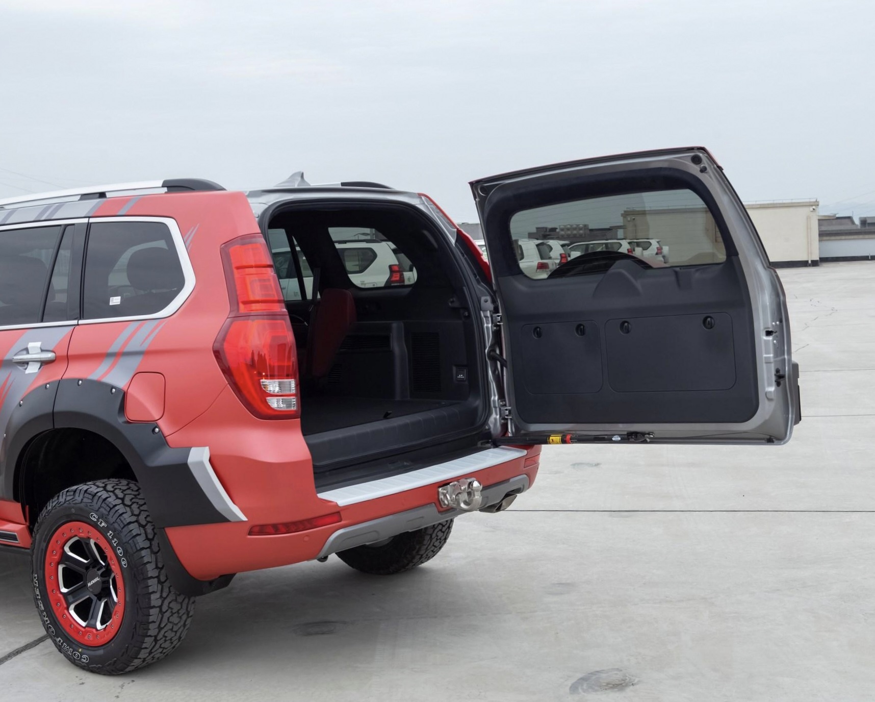 05/Haval H9: 5-seater vs. 7-seater, four-wheel drive with lock in good ...