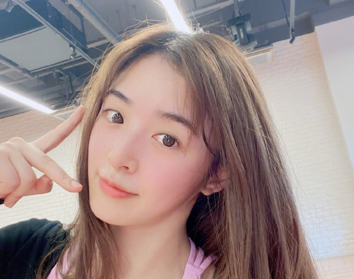 They all say that 31-year-old Zhang Hanyun is very cold, and only after ...