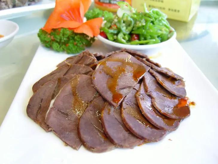 Green beef is spoiled meat?Don't throw it away - iNEWS