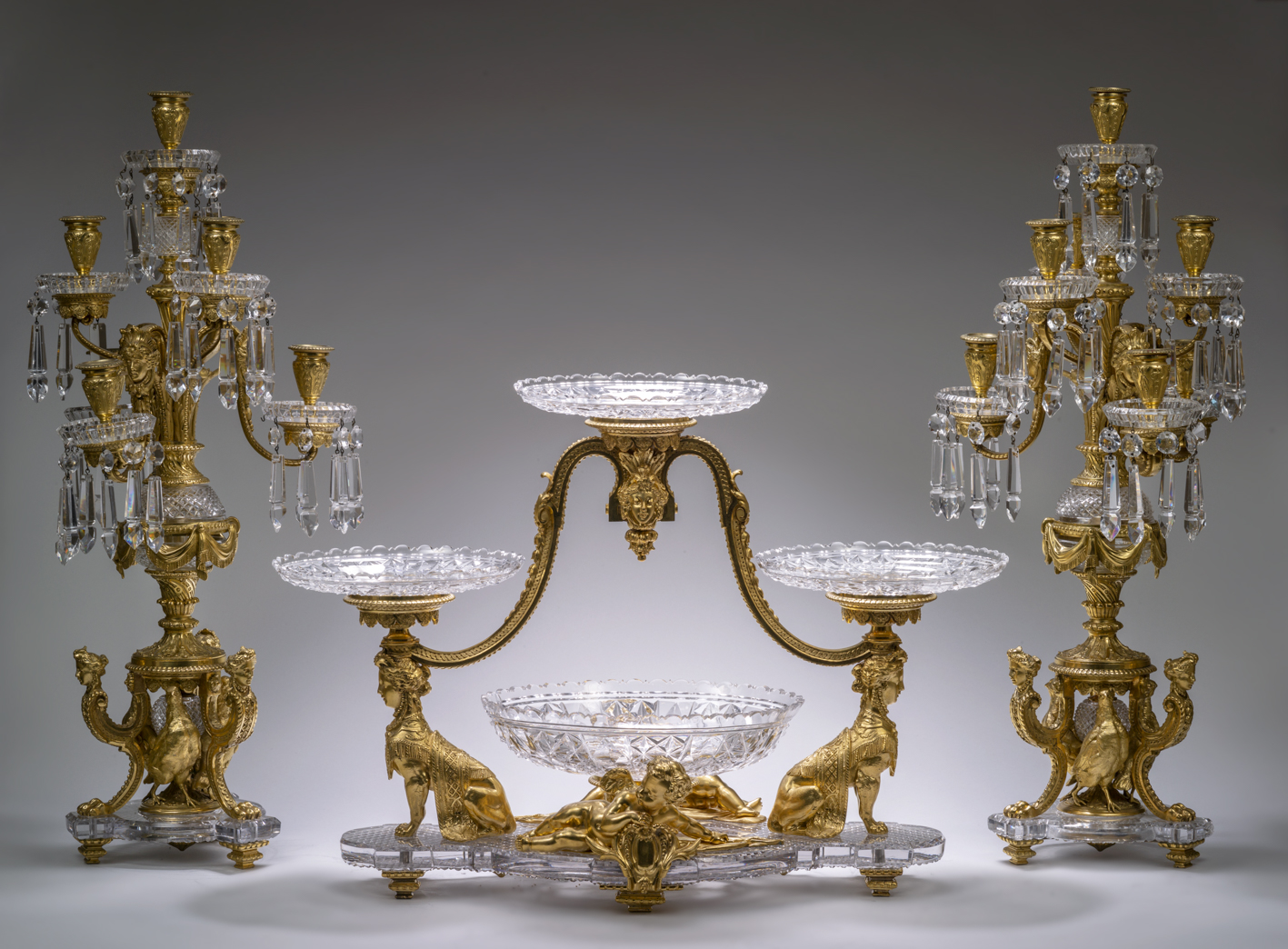 Interpretation of the ancient crystal works of Baccarat in France - iNEWS