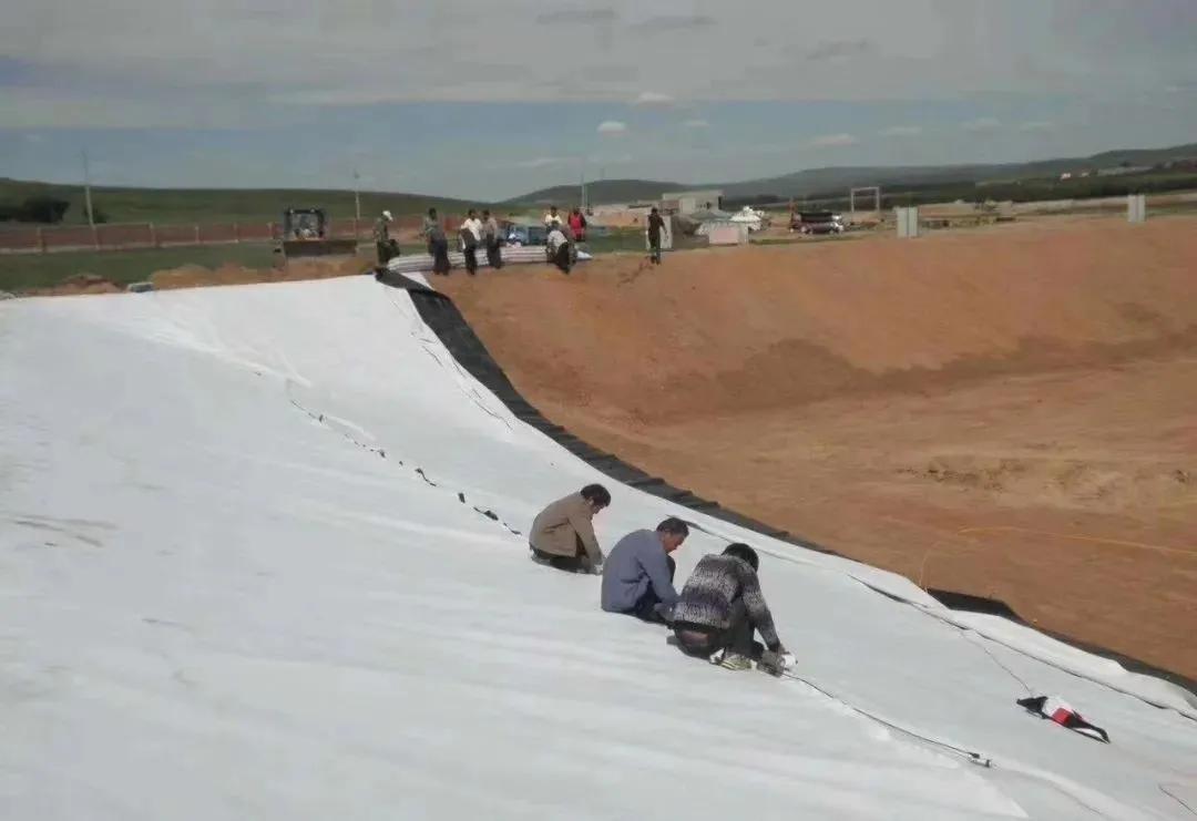 How to repair the damaged geotextile? - iNEWS