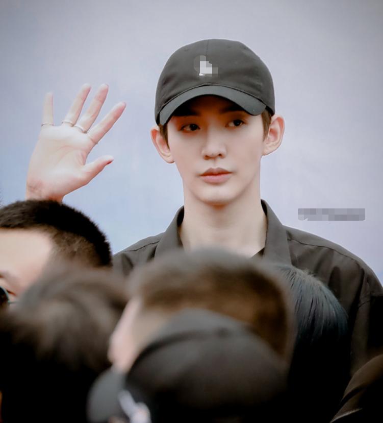 The second male in "Yulong" starred in a new drama and was praised by ...