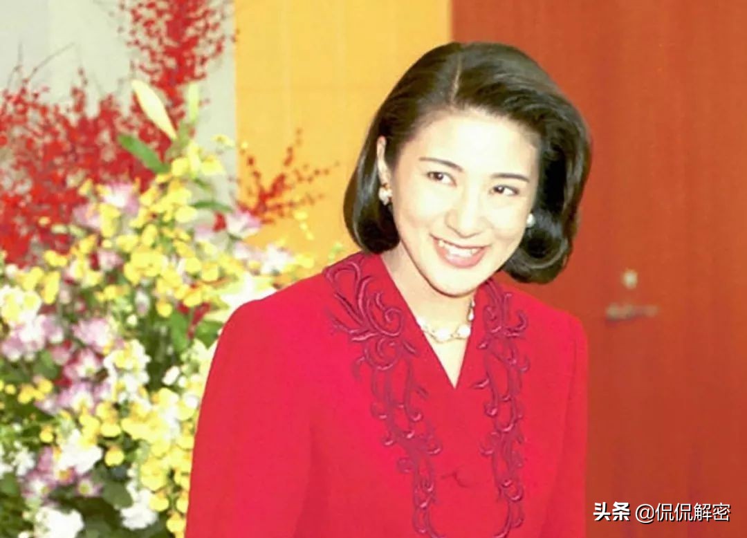 Empress Masako has a rare young and beautiful picture, and she looks at ...