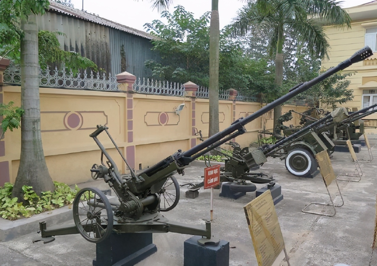 In the era of "shotgun replacement", the 7.62mm machine gun was ...
