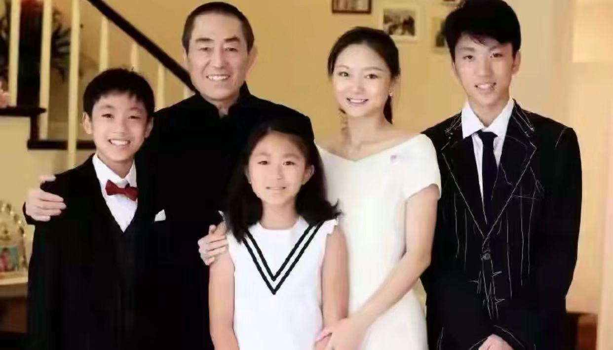 Zhang Yimou's 71st birthday, 40-year-old wife exposes a family of five ...