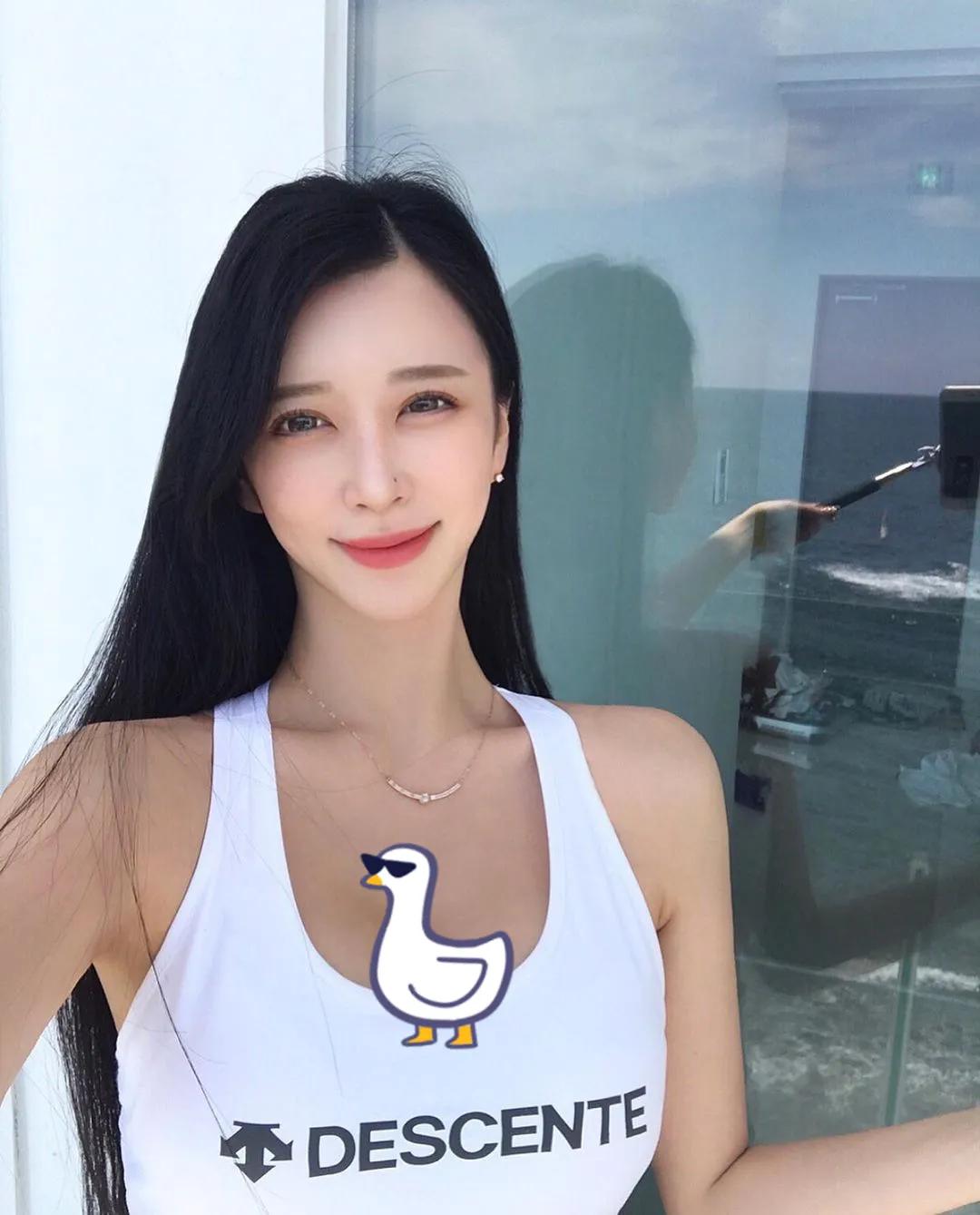 Korean beauty model Lloveeely, beautiful people and beautiful scenery ...