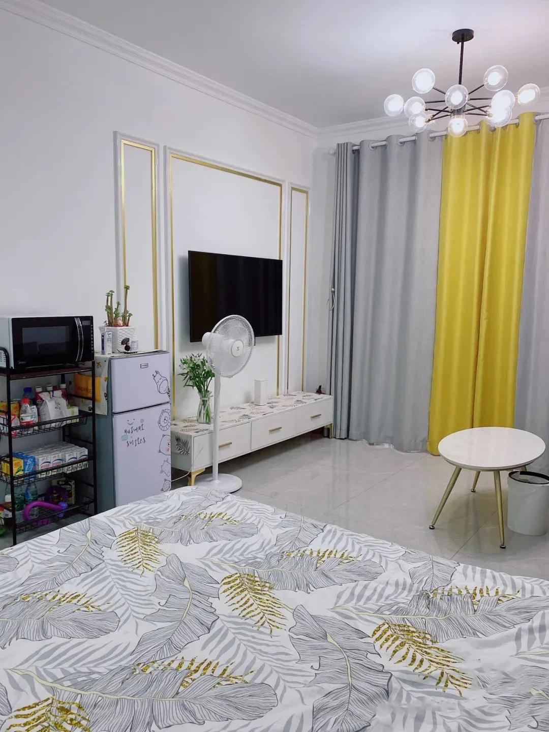 37 square meters small apartment, shared living room and bedroom ...