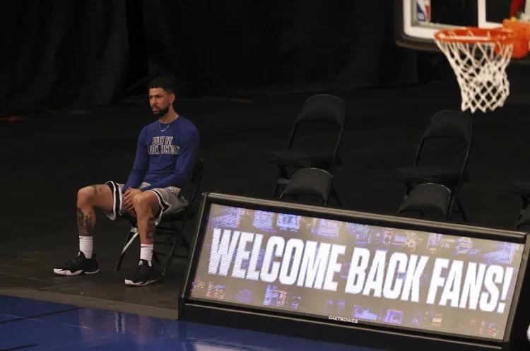 Arranging work for your son?The 76ers are interested in former Rockets ...