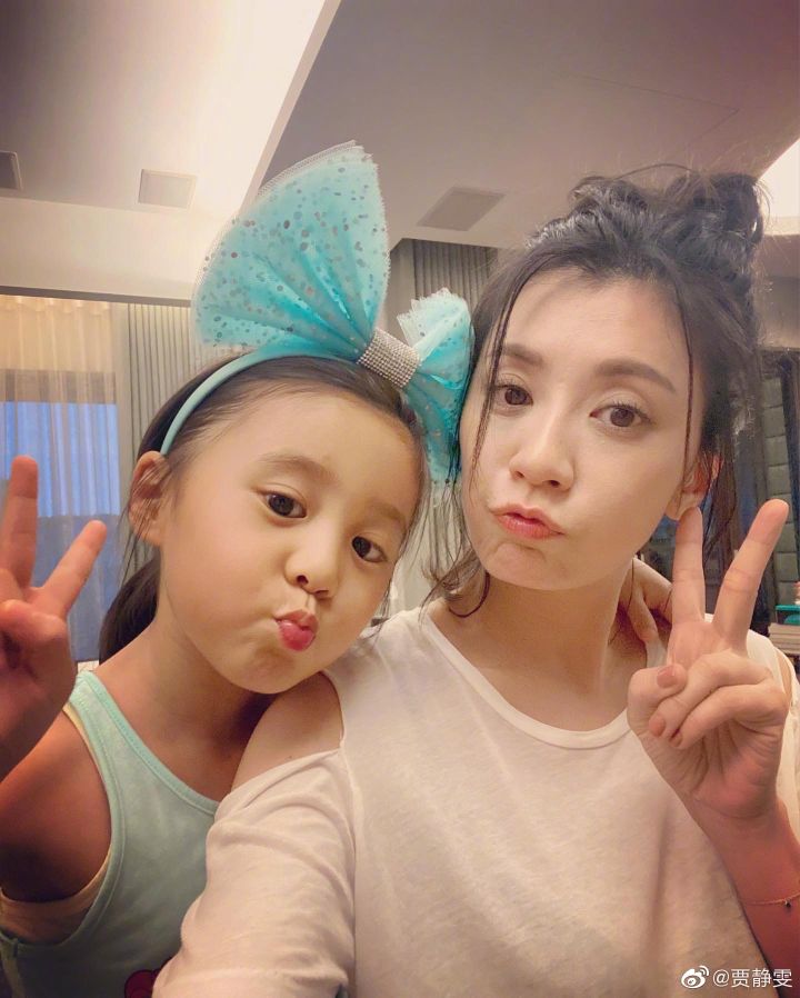 The goddess Jia Jingwen is still so beautiful - iNEWS