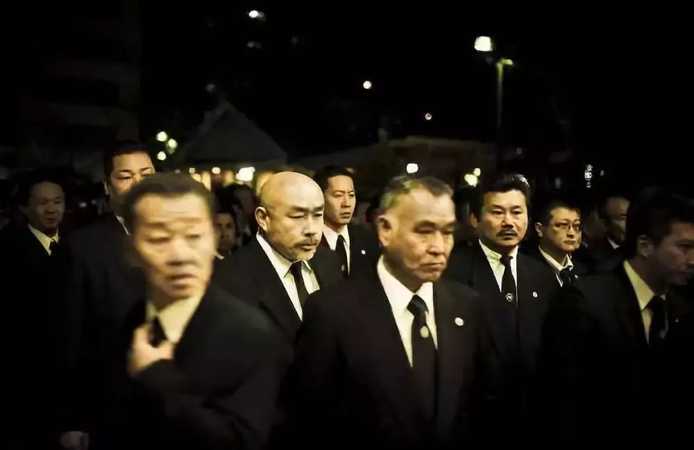 Why did the only legal gang in the world "disappear"?The fall of the ...