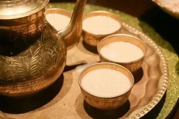 "Salty Flavor" Xinjiang Milk Tea - iNEWS