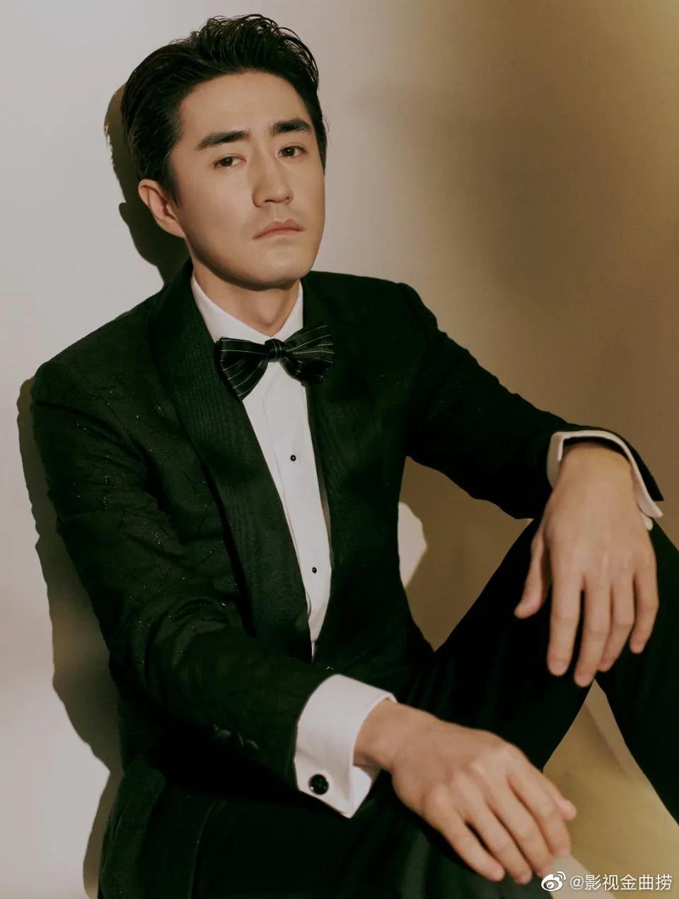 Yang Jue and Wang Yuwen's romance exposed? - iNEWS