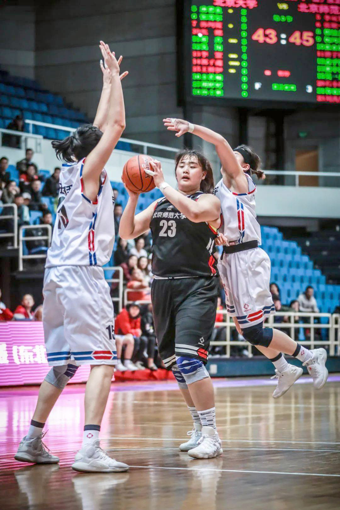 Liu Yutong: Female version of O'Neal, 45 points and 9 rebounds, final ...