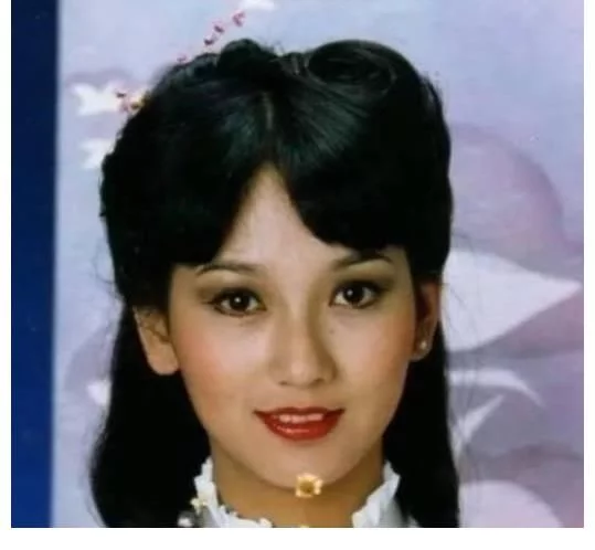 The woman behind Qian Xuesen, how beautiful was Jiang Ying when she was ...