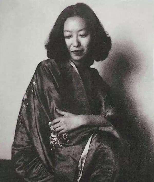 Zhang Ailing: The 51-year-old accepted a 7-hour long night interview ...