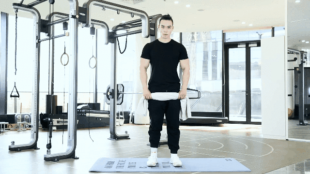 From a height of 183, a thin boy weighing 130 kg became a fitness ...