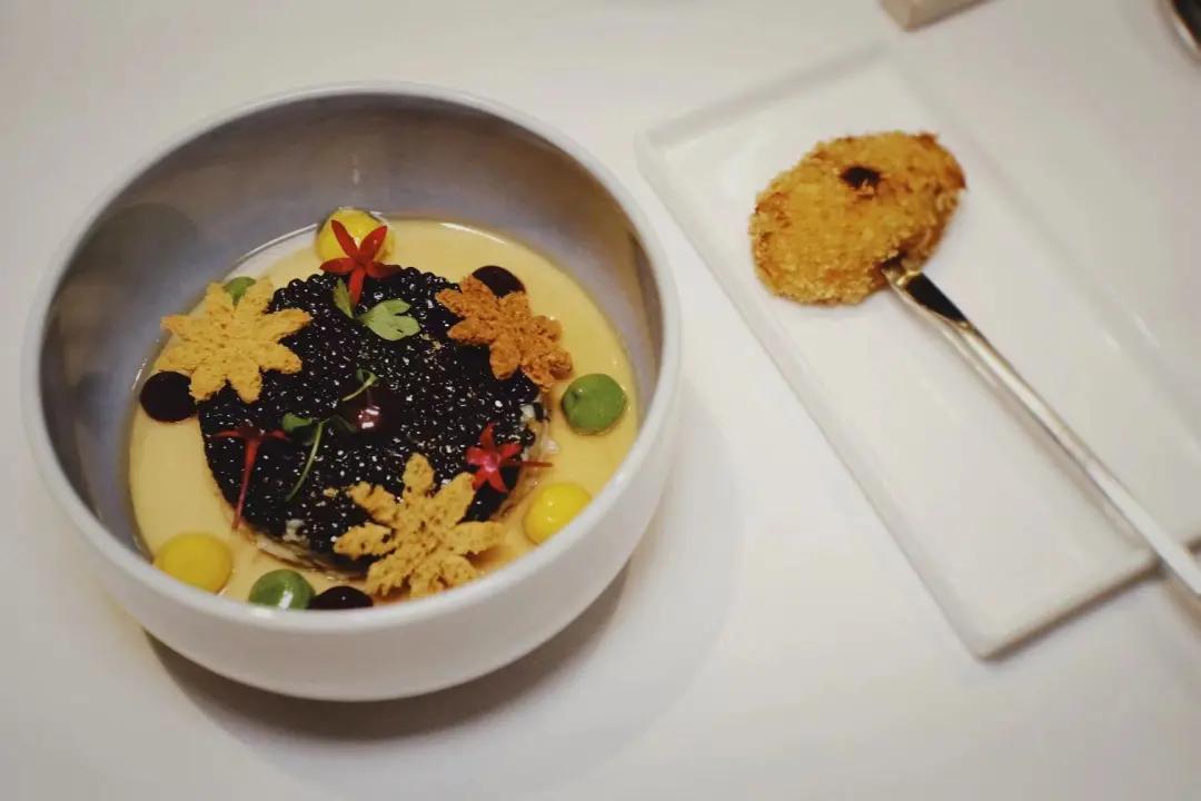 In a century-old Michelin French restaurant, what does the new autumn ...