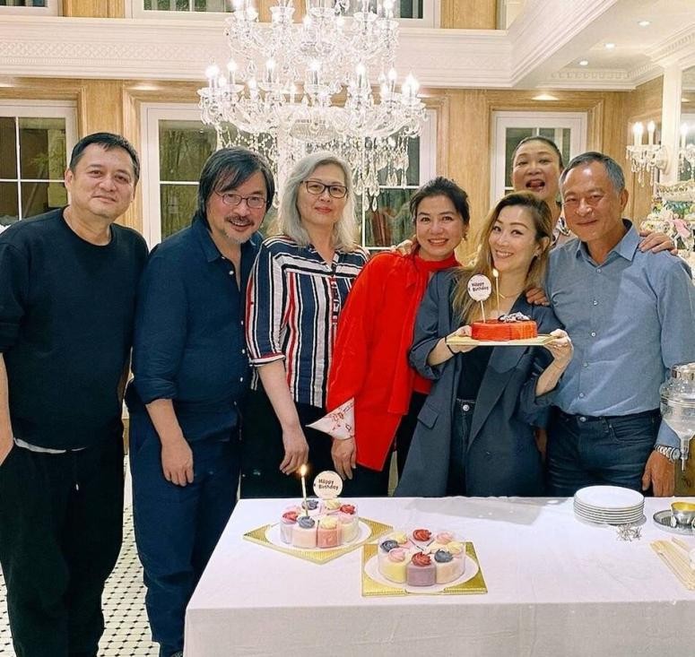Sammi Cheng celebrates Du Qifeng's birthday, and Zhong Chuhonghan's ...
