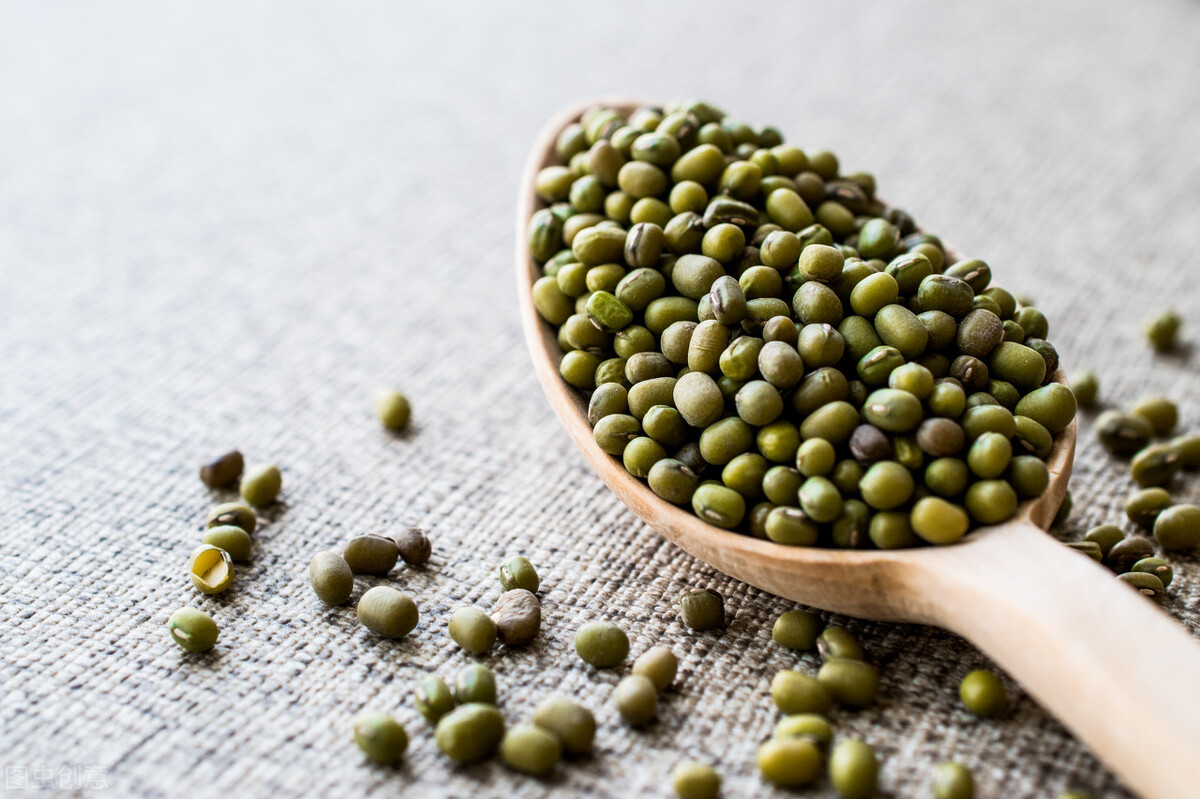 When buying mung beans, should you choose the wrinkled or smooth one ...