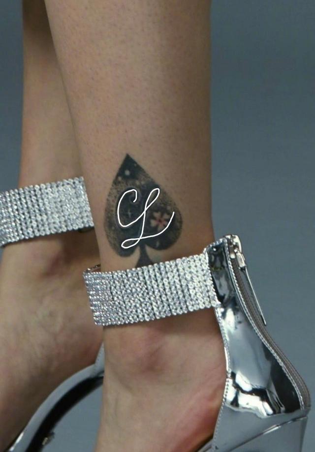 Female celebrity tattoos cause controversy across the Internet?Li Chun ...