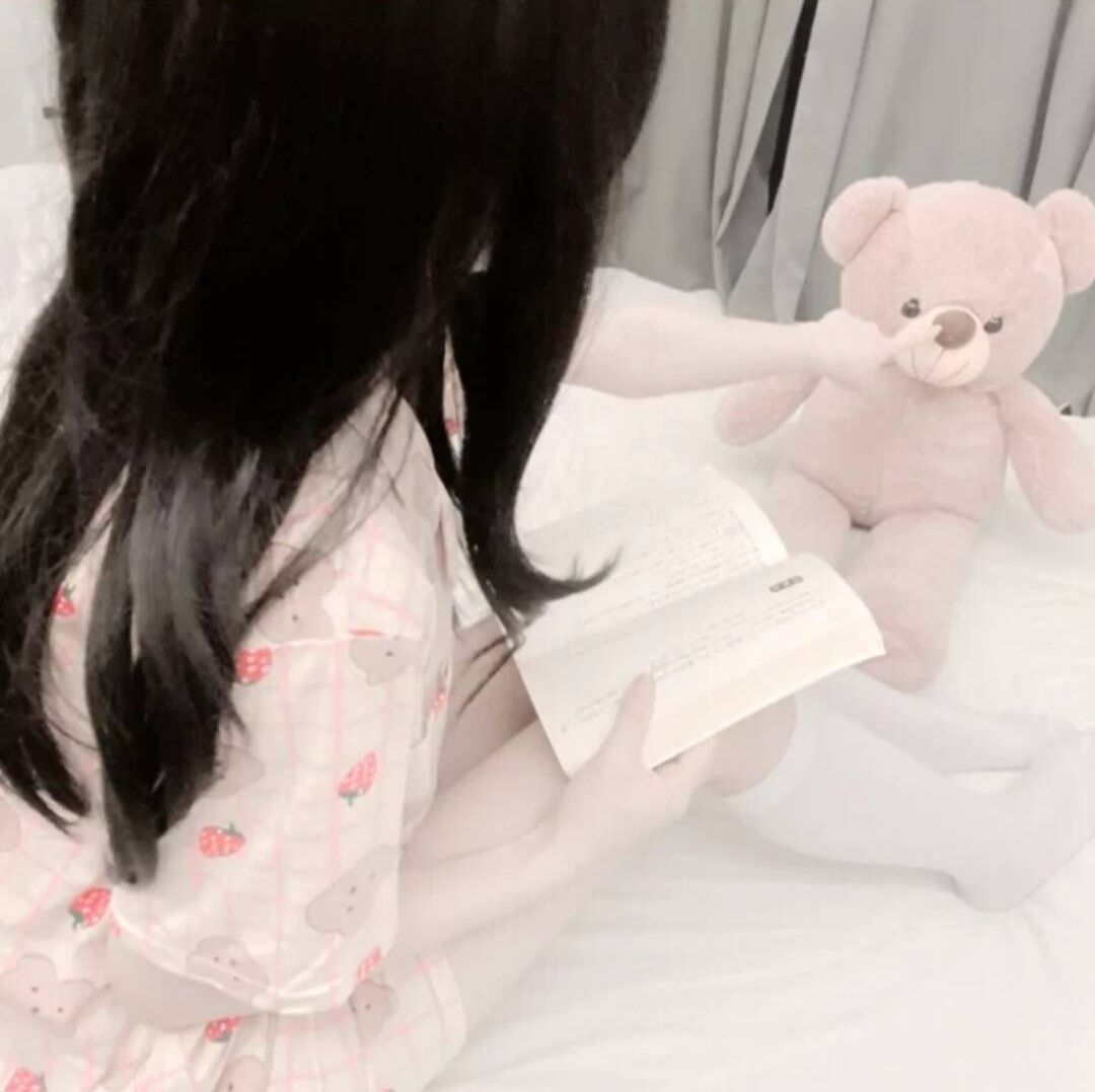 Faceless real female head - iNEWS