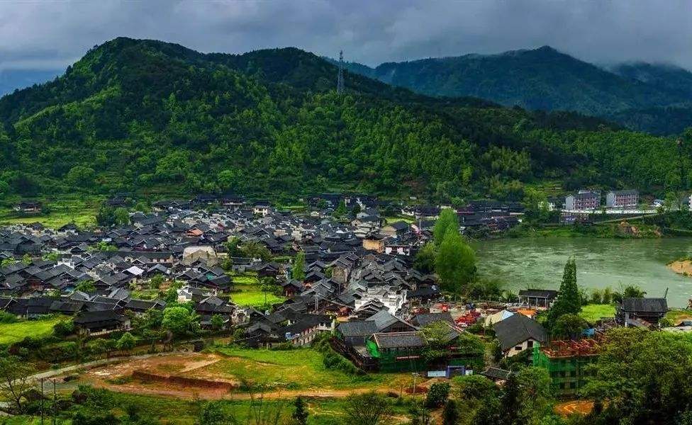 The city dragged by the train, Huaihua opened the correct way, here is ...
