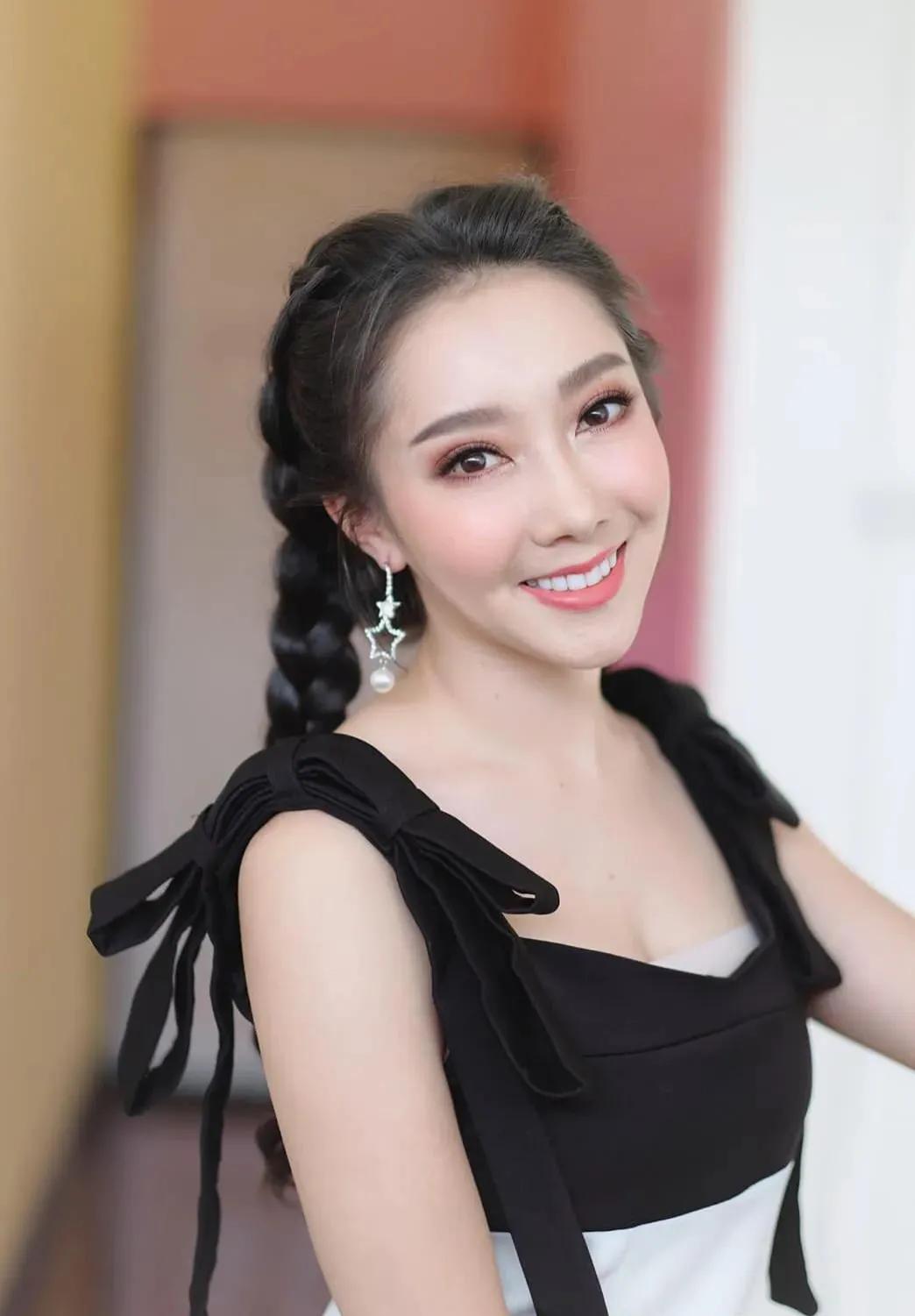 What do Lao stars look like in the eyes of Lao people?Why does she have ...