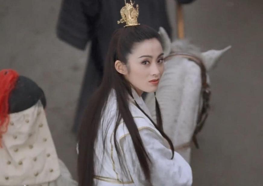 Raymond Lam starring in "The Legend of Heaven Slaying the Dragon", the middle-aged version of ...