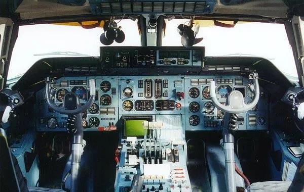 Russian Army Active Equipment Ann - 124 Strategic Transportator - iNEWS