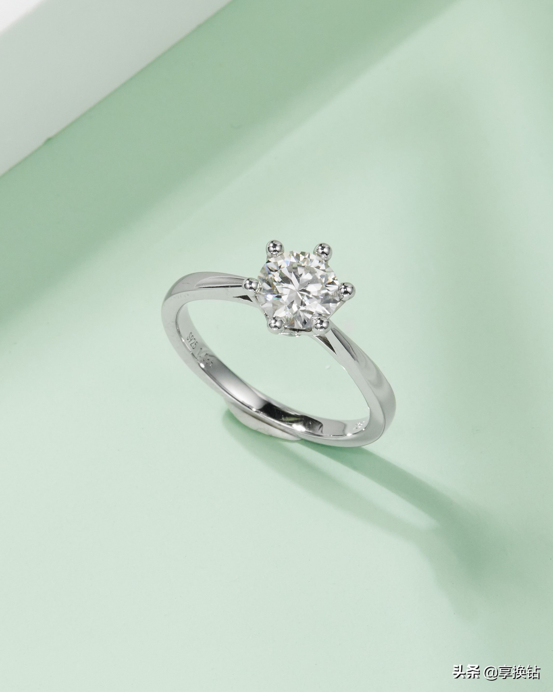 Who is the 30-point Moissan diamond ring suitable for? - iNEWS