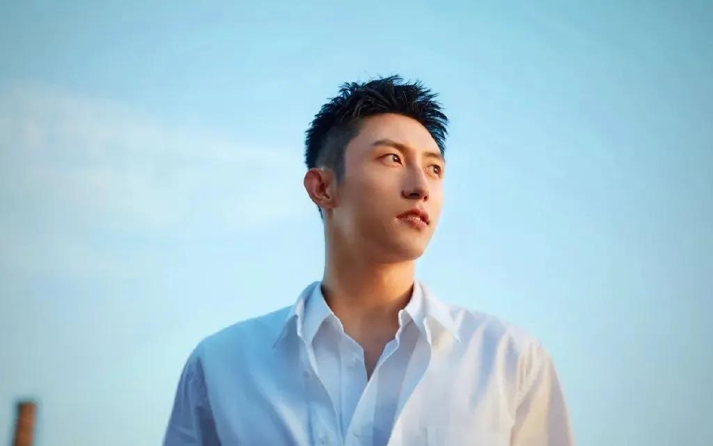 Little gossip, Huang Jingyu, Gong Jun, Zheng Yecheng, Luo Yizhou - iNEWS