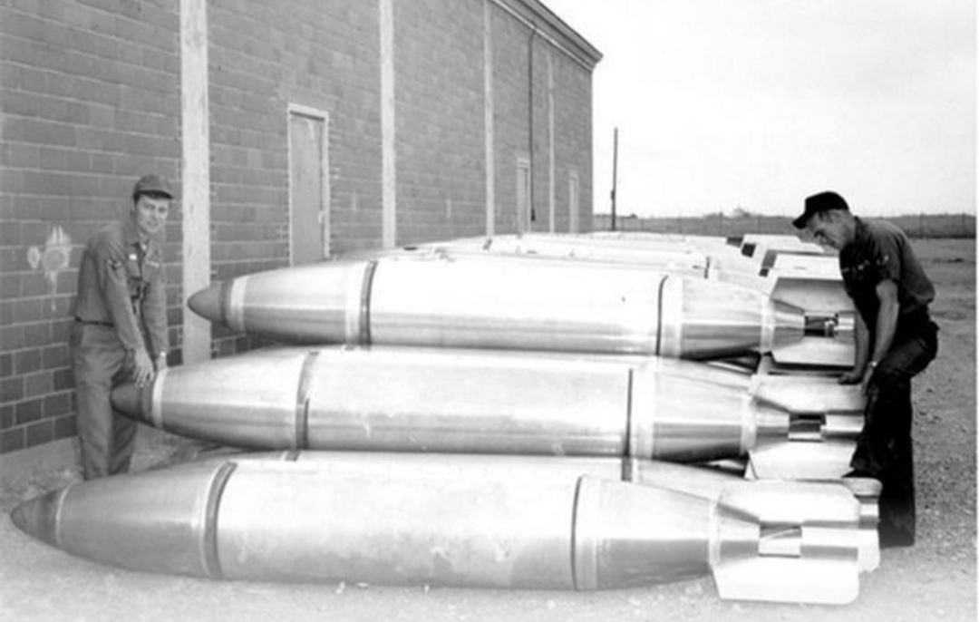 A weapon more terrifying and more lethal than nuclear weapons: napalm ...