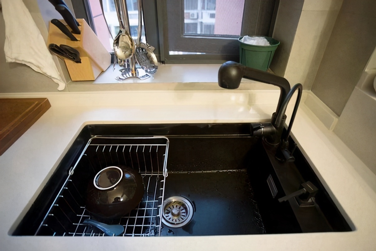 Japanese sinks are too scheming, concave design, quick drainage and ...