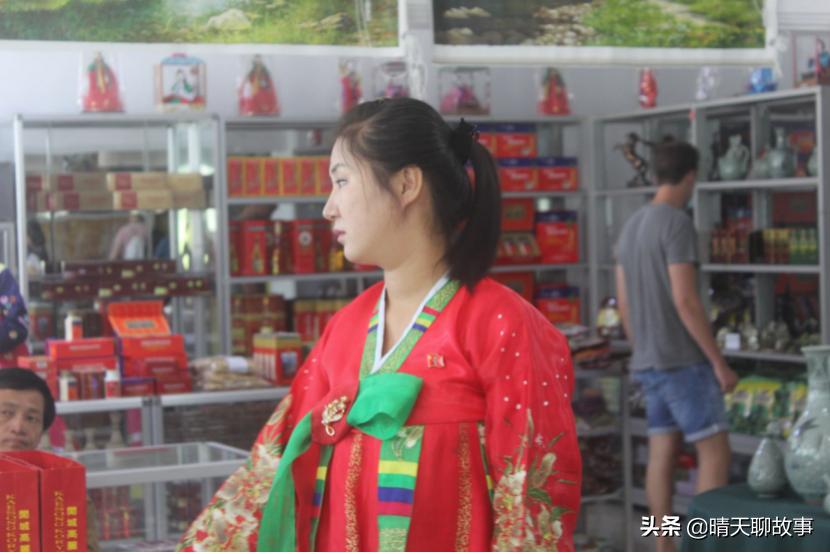 North Korea's big shopping malls, the price is not cheap, the key is ...