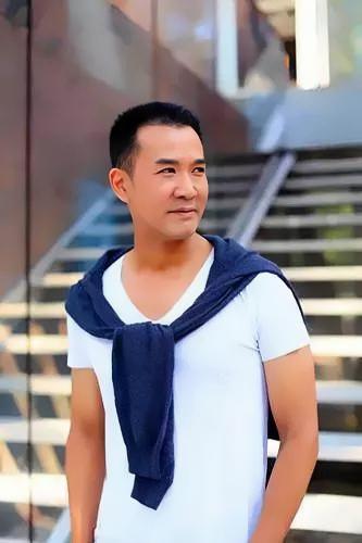 "Queen of Ten Thousand Demons" Zhang Huiyi's Ups and Downs - iNEWS