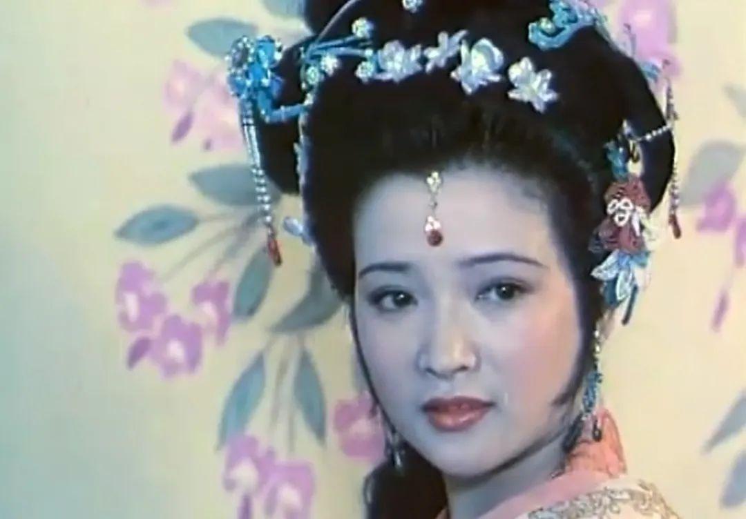 He Qing: 3 times due to play, spread all over the four famous, the ...