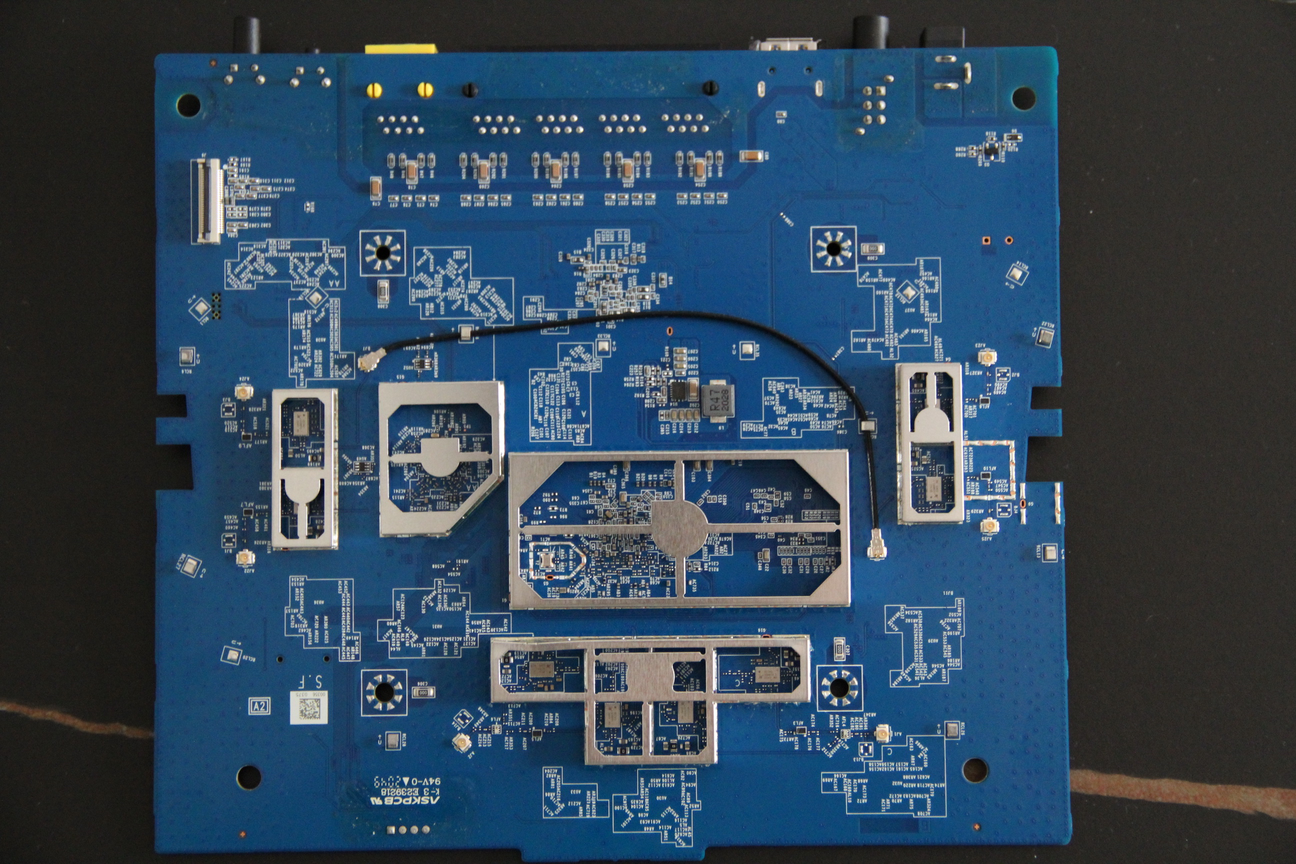 Use "tangible wings" to make Internet speed fly: NETGEAR RAX70 router ...