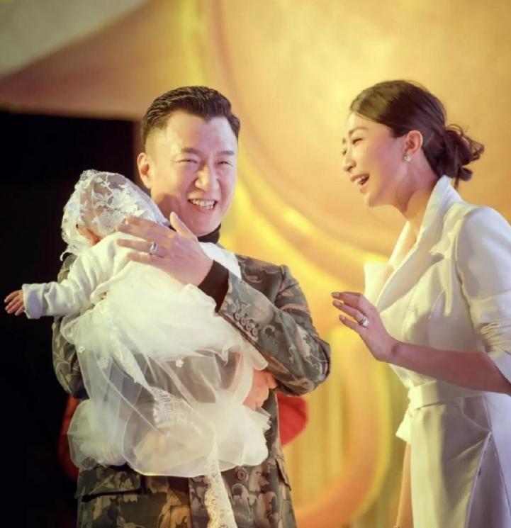 Sun Honglei and his wife are rarely in the same frame. The 15-year-old ...