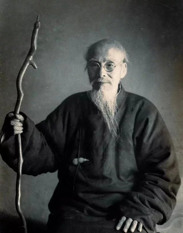 Qi Baishi met Xin Fengxia for the first time because of his beauty, and ...