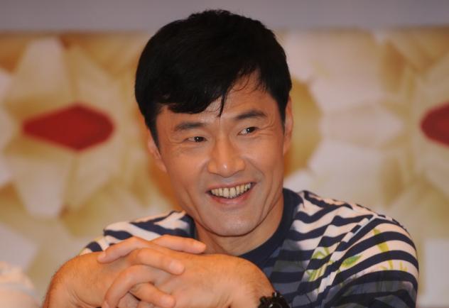 Yu Rongguang gave up cancer treatment, Jia Jingwen pulled out the ...