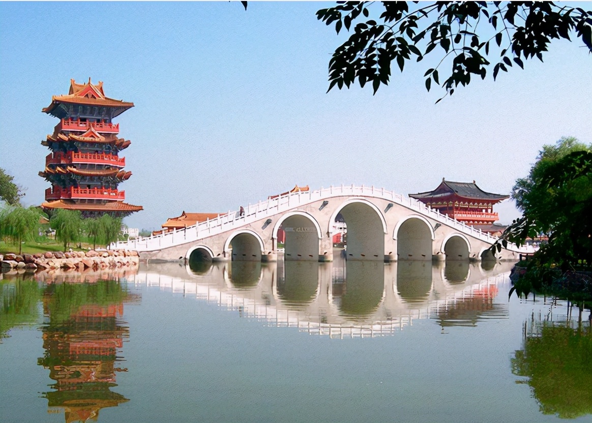 Go to Qingming Shanghe Garden to see the restored scenery of Bianjing ...