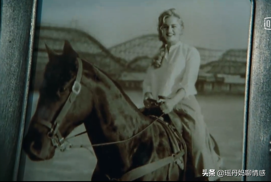 In the classic "Titanic", why did Ruth throw priceless diamonds into ...