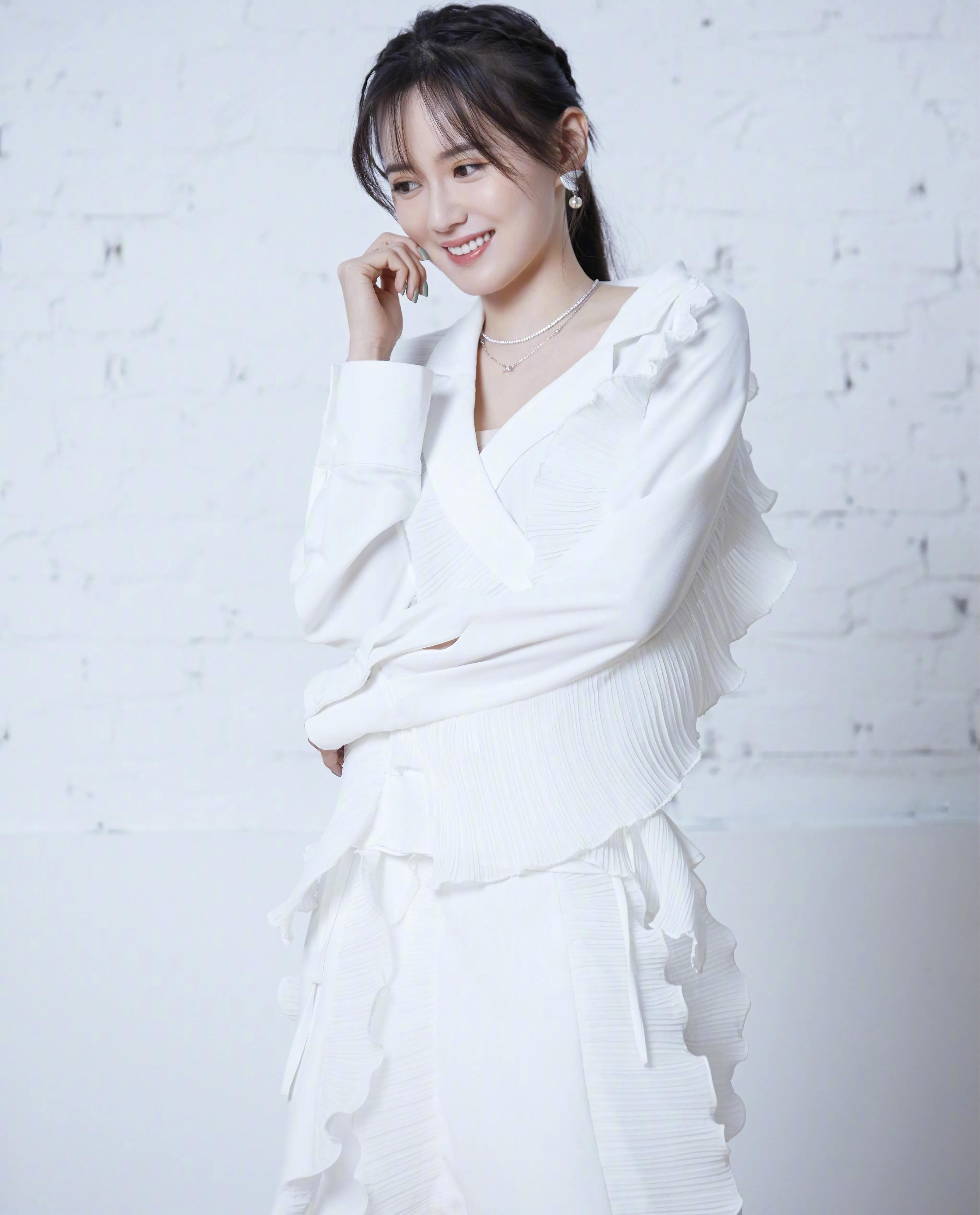 Changeable palette of colorful life Jiang Kaitong - iNEWS