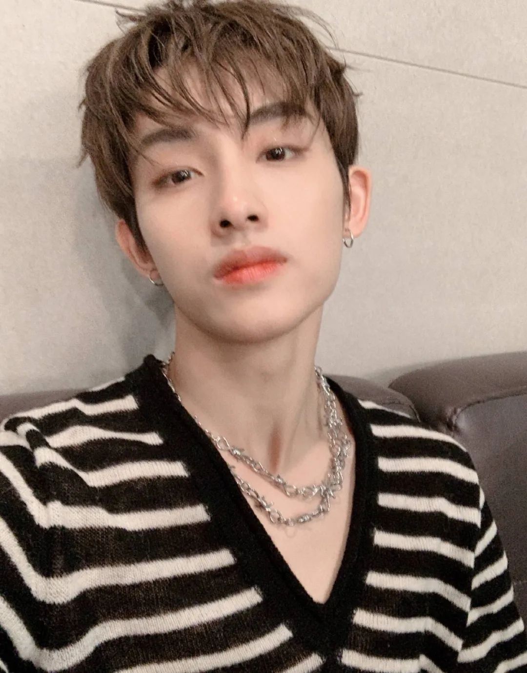 Dong Sicheng and Liu Lingzi are in love? - iNEWS