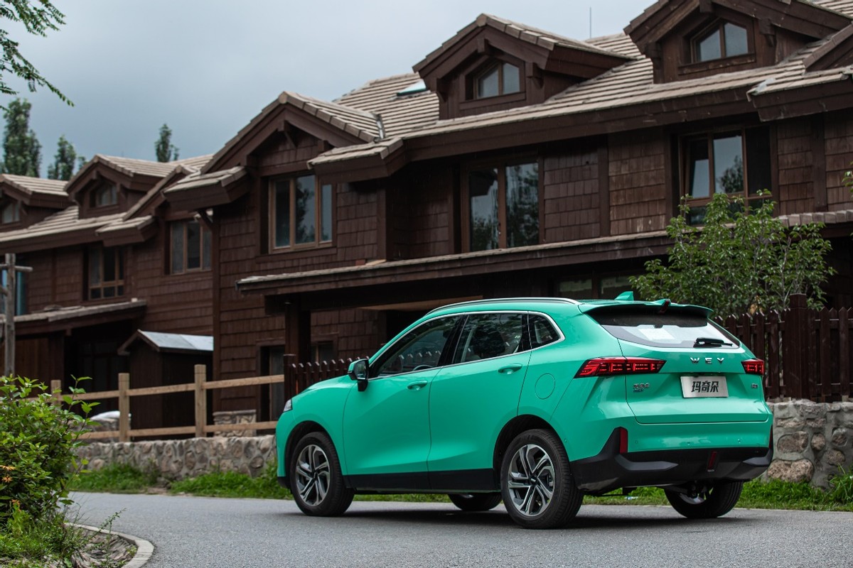 Experience smart hybrid DHT test drive WEY Macchiato - iNEWS